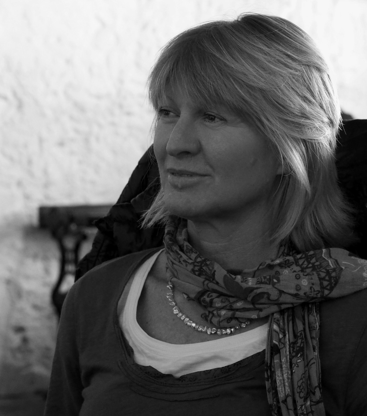 Dixie Darch – Sparks